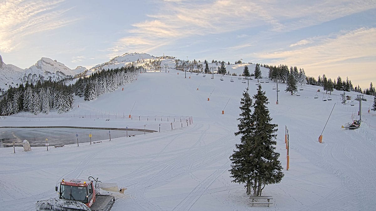 Villard-de-Lans ouvre les pistes de Côte 2000 pour le week-end ...